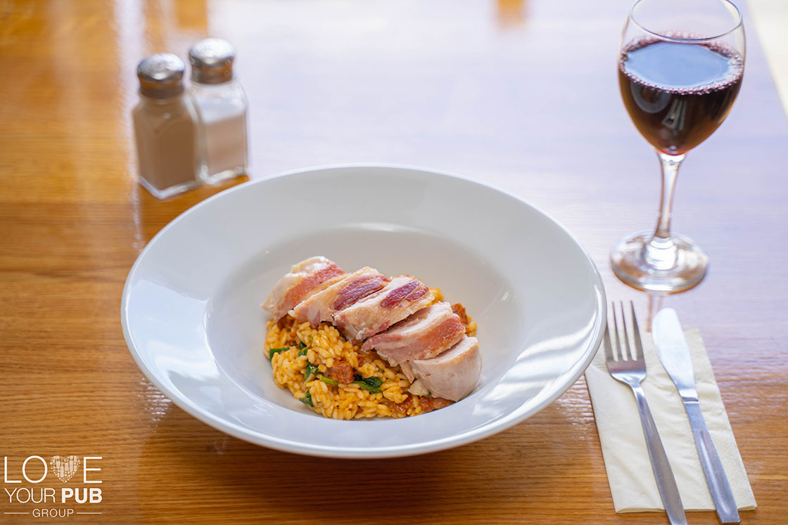 The White Hart Pub, Denmead, Hampshire, Great food & drink